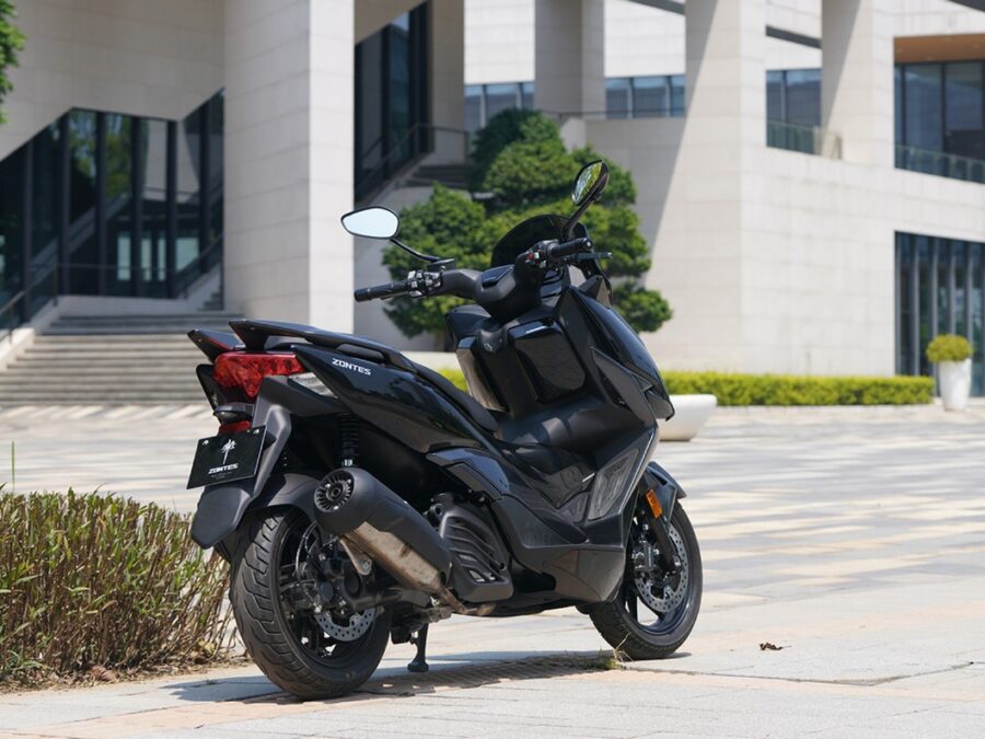 Scooters Zontes tous nos modèles - Genève Moto Center